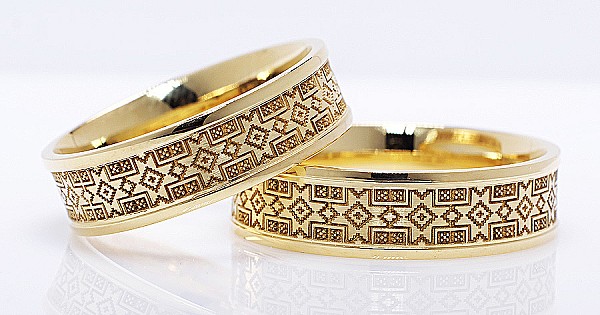 Laser wedding rings with Romanian motifs in gold or platinum - unique ...